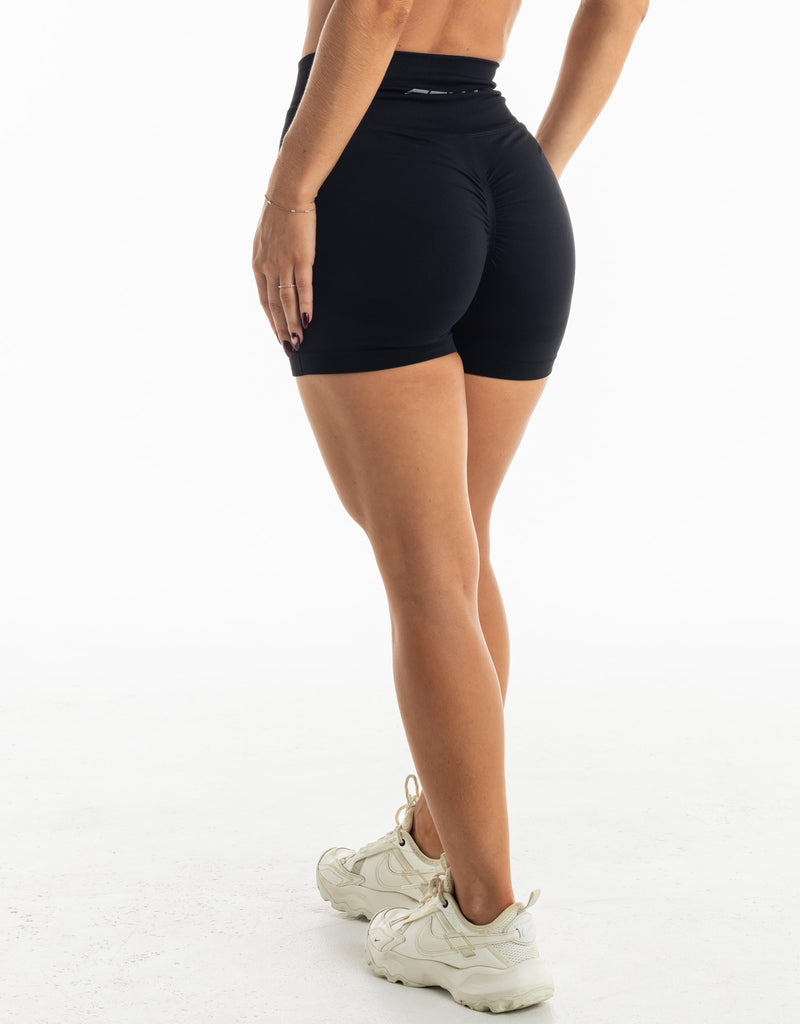 Arise Scrunch Shorts | Black Scrunch Shorts | ECHT