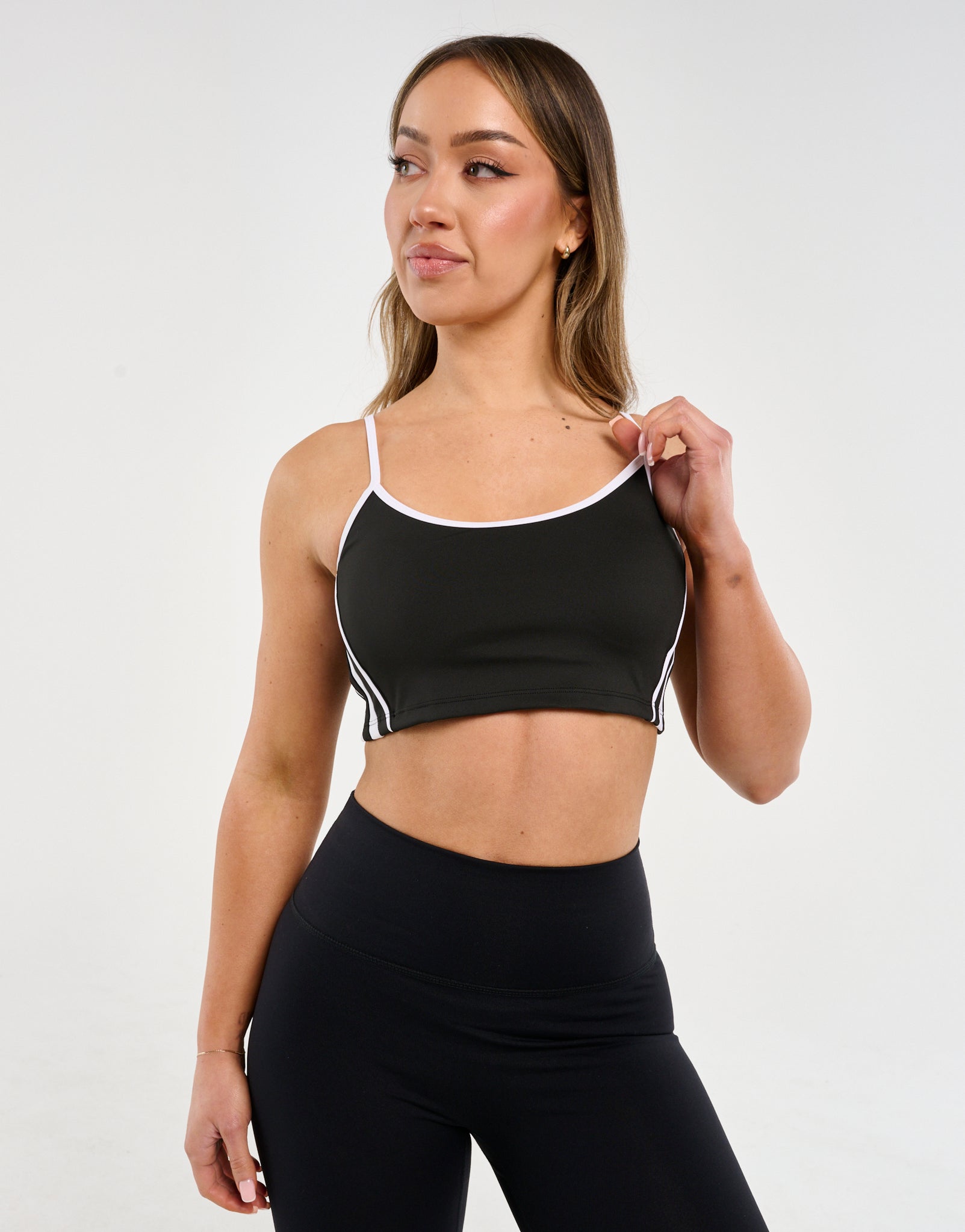Supportive Sports Bras | Gym Bras | ECHT