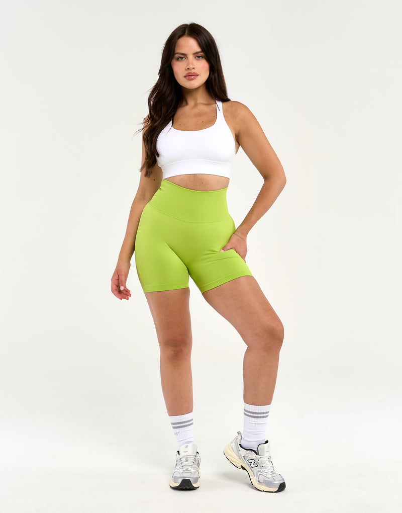 Arise Scrunch Shorts | Black Scrunch Shorts | ECHT
