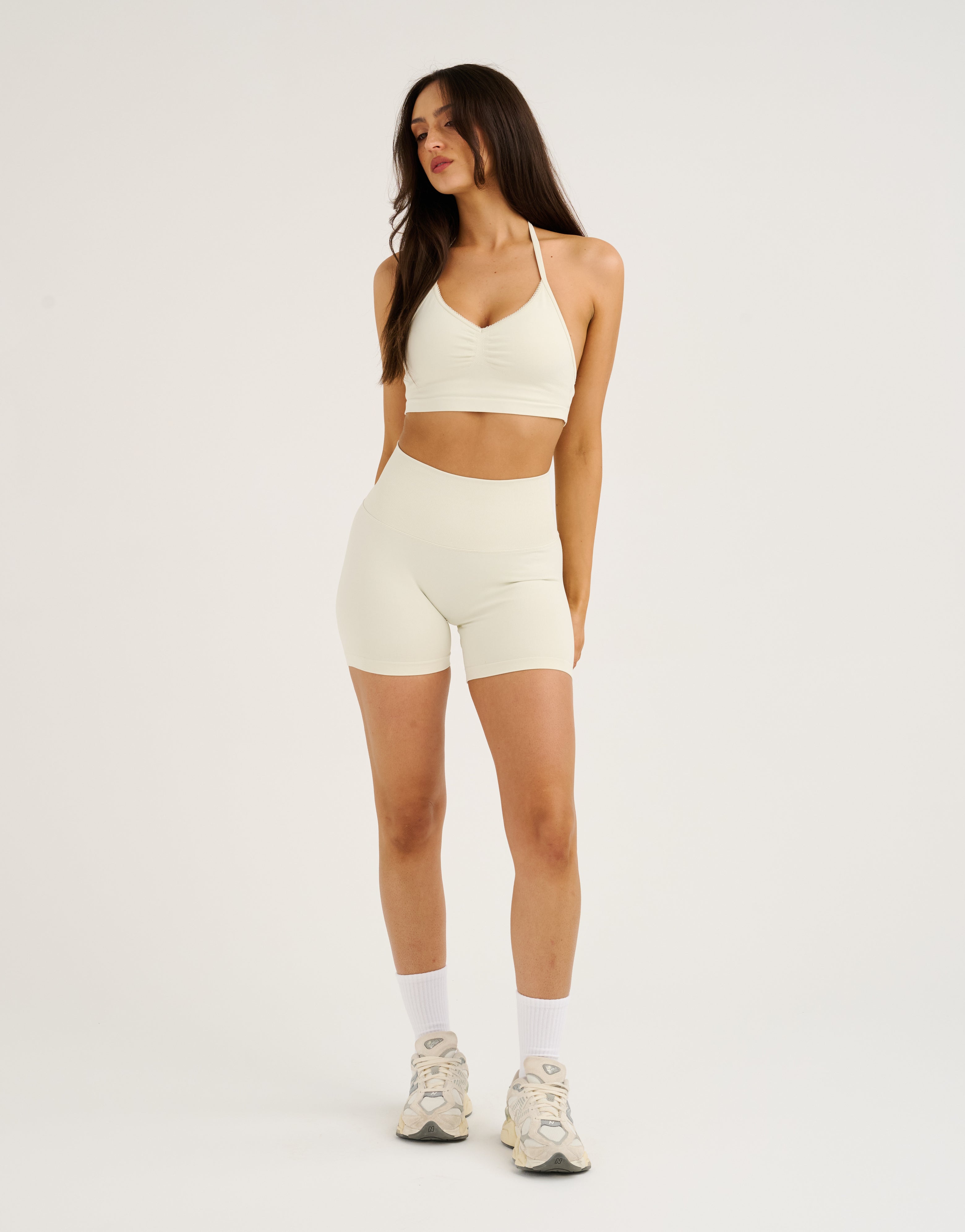Pulse Invisible Scrunch Shorts - Onyx