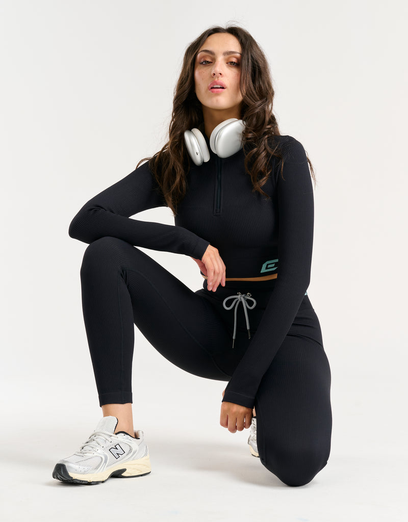Arise Style Cropped Long Sleeve - Black